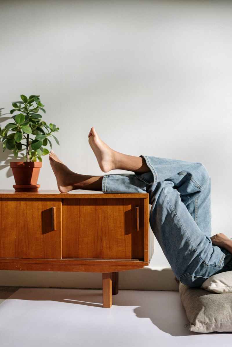 Teachers Should Be Allowed to Wear Jeans Every Day – AdviserEdu / Educating